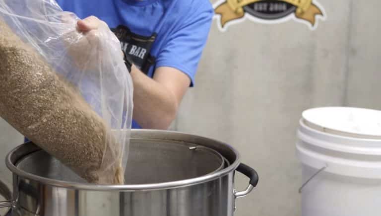 How To Brew Piwo Grodziskie [Full Recipe] Homebrew Academy